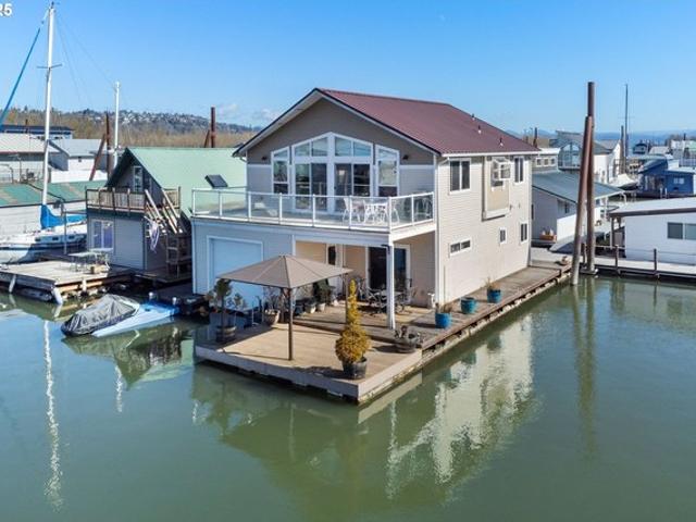 18989 NE Marine Dr Slip 44, Portland, OR 97230