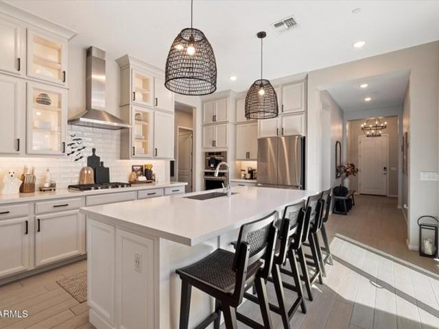 1898 N 141st Ave, Goodyear, AZ 85395