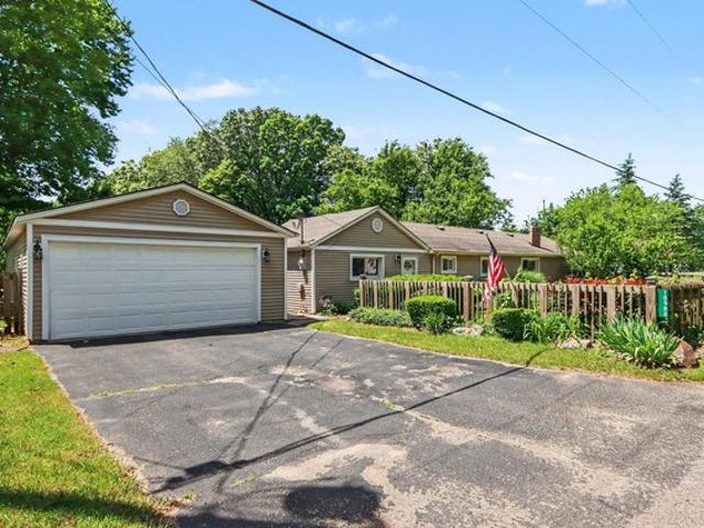 1898 nd St, Gobles, MI 49055