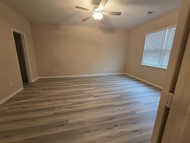 1898 Sandalwood Way