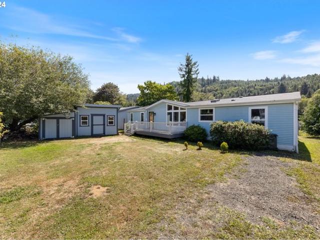 18999 Nestucca Dr, Cloverdale, OR 97112