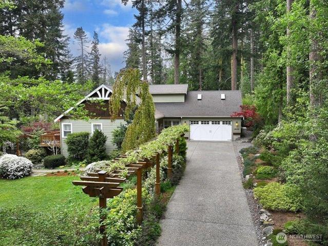 1899 Beverly Beach Rd, Freeland, WA 98249