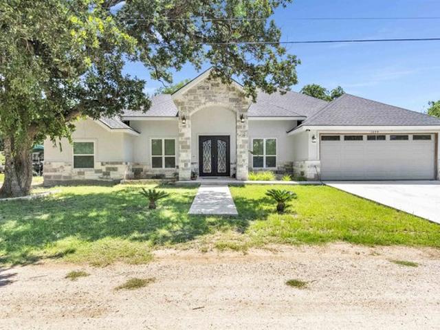 1899 Viewcrest Dr, Granite Shoals, TX 78654