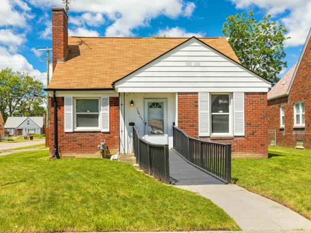 18903 Strathmoor St, Detroit, MI 48235
