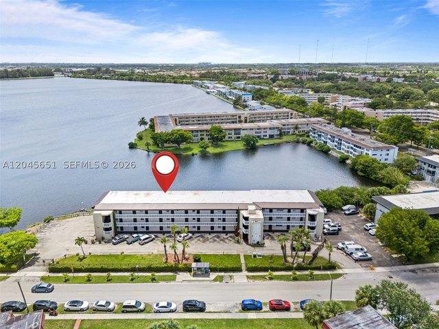 18900 NE 14th Ave Unit D106, Miami, FL 33179