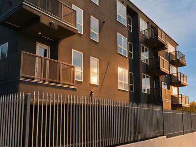 18900 Parthenia St, Unit 301, Northridge, CA 91324 | MLS #P1 26315