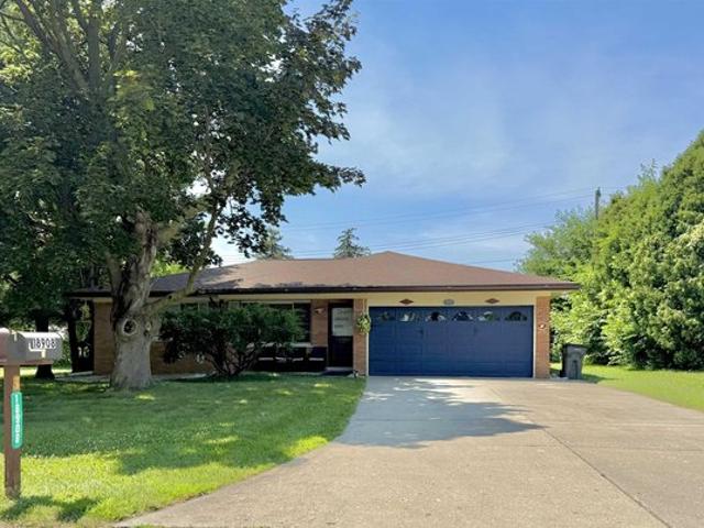 18908 Monica Dr, Clinton Township, MI 48036