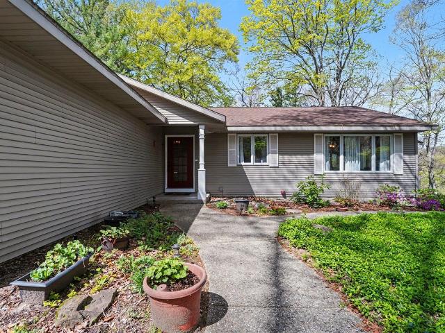 1890 Dillingham Drive