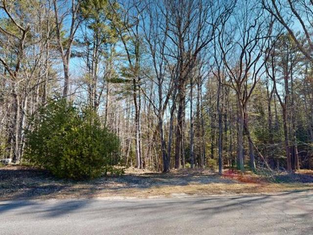1890 Pownal Rd, Auburn, ME 04210