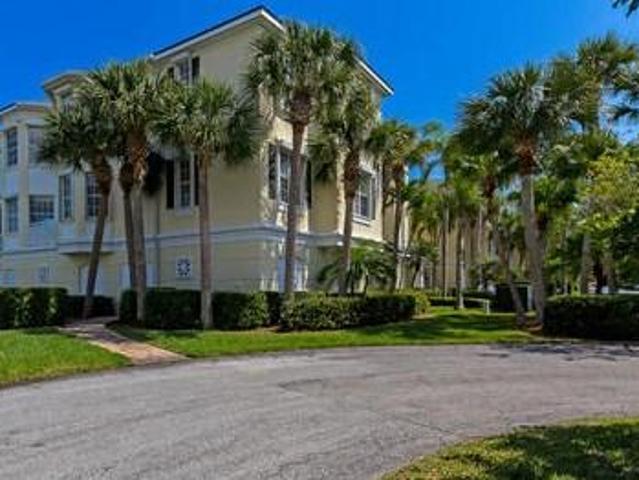 1890 Tarpon Ln #203, Vero Beach, FL 32960