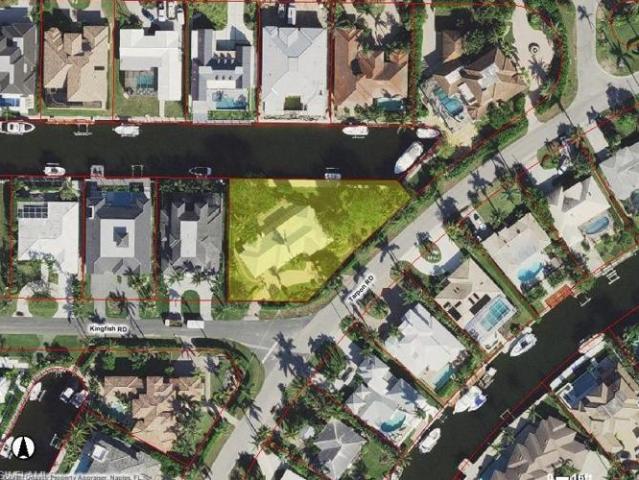 1890 Tarpon Rd, Naples, FL 34102