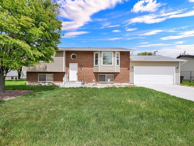 1890 W 2400 S, Syracuse, UT 84075