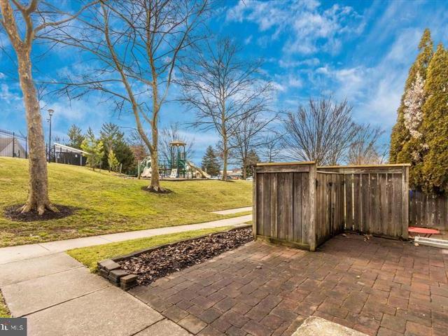 18917 Highstream Drive # 747