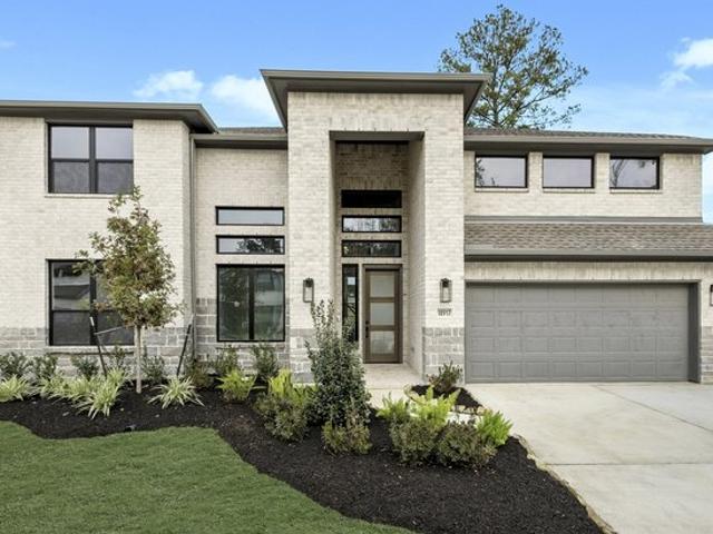 18917 Moonriver St, Conroe, TX 77302