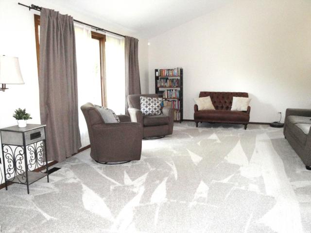 18916 Creekview Lane