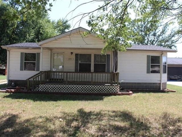1891 54 Highway Rd, Iola, KS 66749