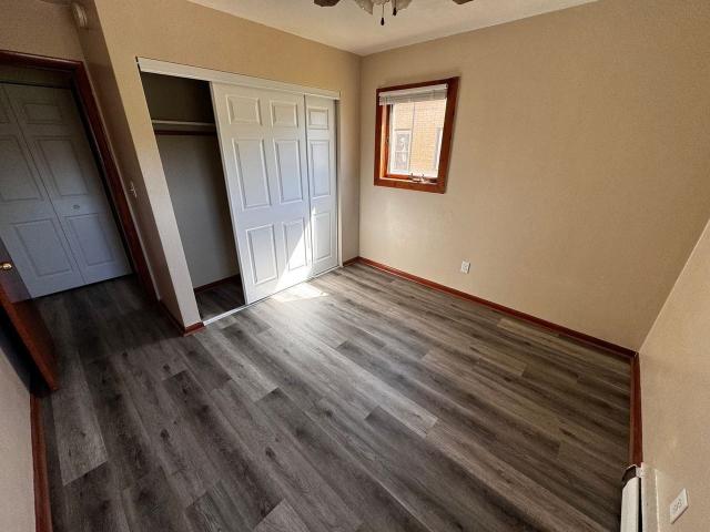1891 7th St E 2 Bedroom Apartment for Rent at 1891 7th St E, St. Paul, MN 55119 Eastern Hazel Park