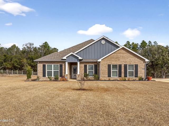 18927 Harrington Cir, Biloxi, MS 39532