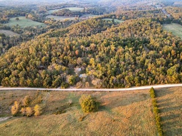 18927 Rocky Top Rd, Elk Creek, MO 65464