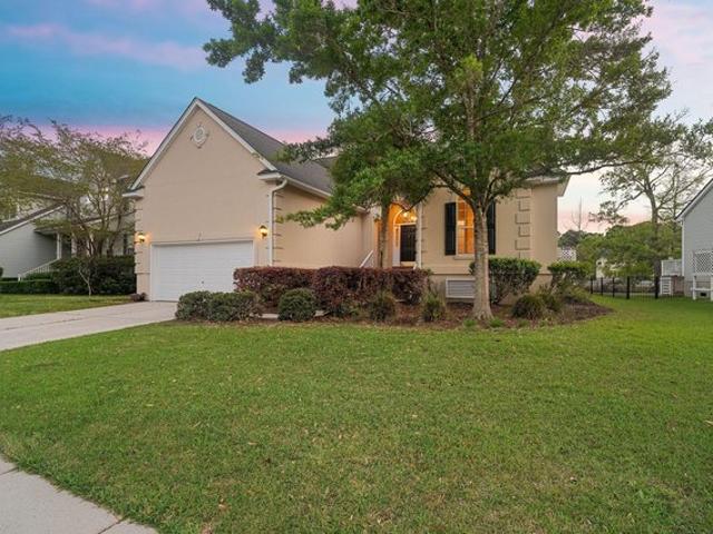 1892 Palmetto Isle Dr, Mount Pleasant, SC 29466