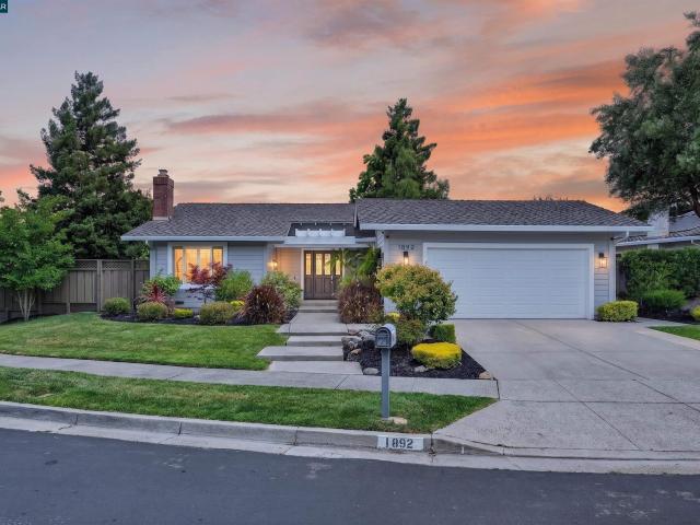 1892 Saint Norbert Dr