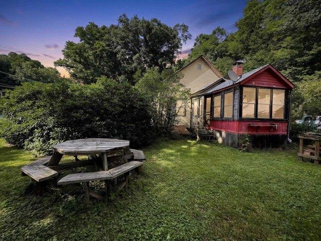 1892 US Route 5, Dummerston, VT 05346