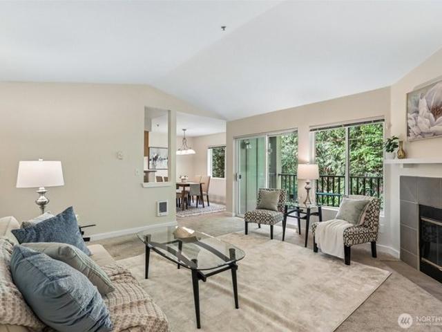 18930 Bothell Everett Hwy Apt E301, Bothell, WA 98012