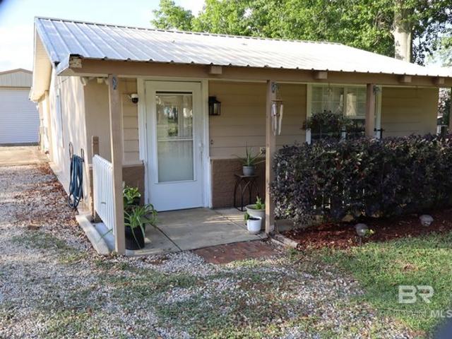 18935 E Hammond St, Robertsdale, AL 36567