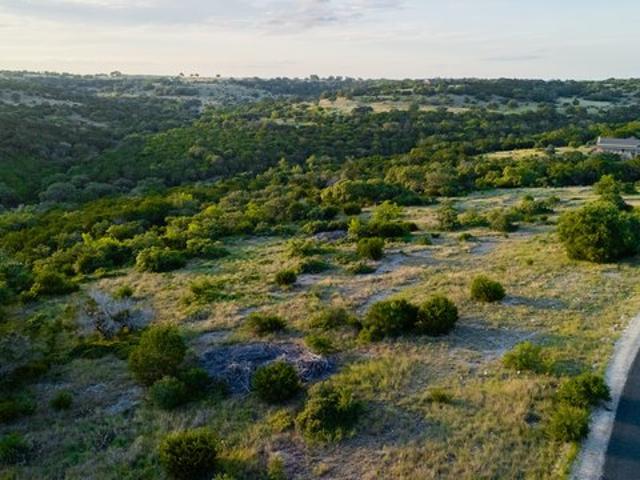 189 Camp Fire Trl W, Hunt, TX 78024