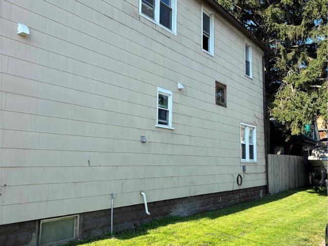 189 Center Street