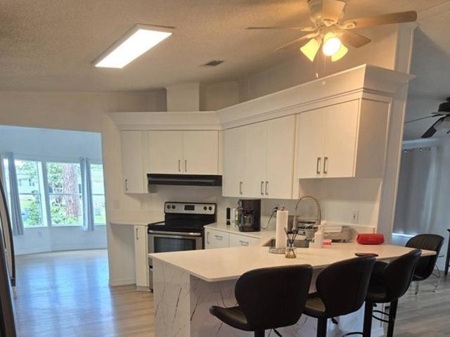 189 Crossways Dr, Leesburg, FL 34788