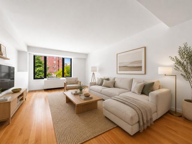 189 Ave C 4E