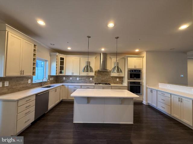 189 Green Poplar Loop