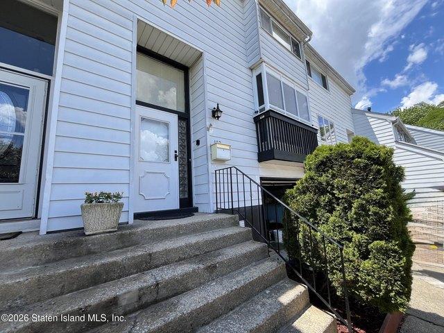 189 Dover Grn, Staten Island, NY 10312