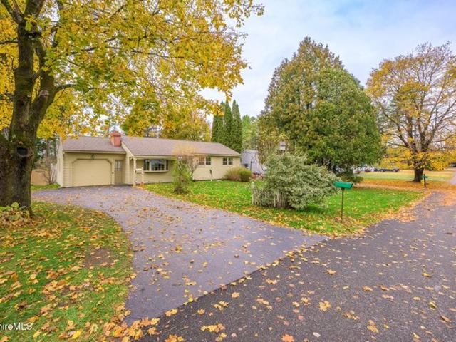 189 Doreen St, Pittsfield, MA 01201