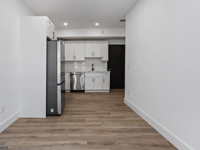 189 Dayton Ave, Unit 205, Passaic, NJ 07055 | MLS #4013