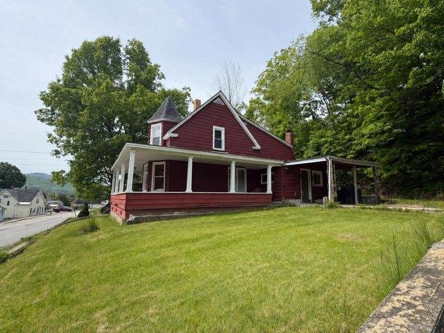 189 Denmark St, Berlin, NH 03570