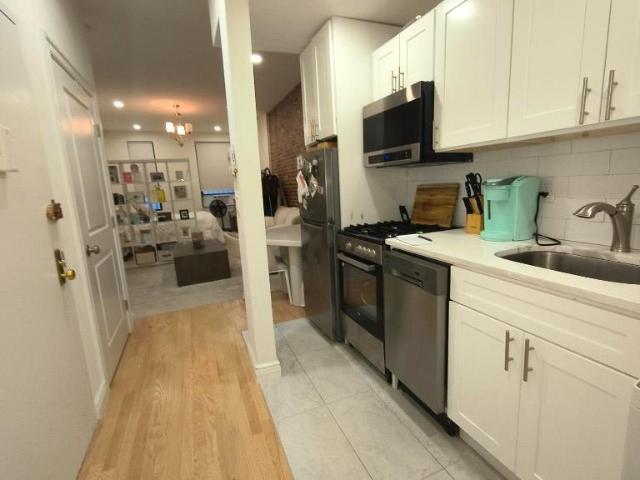 189 E 93rd Street 3B