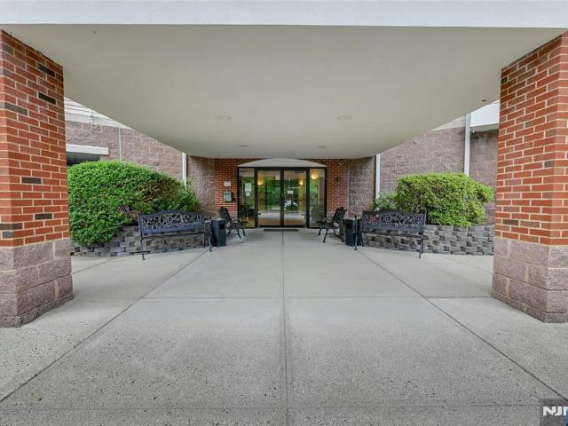 189 Forest Avenue # 219