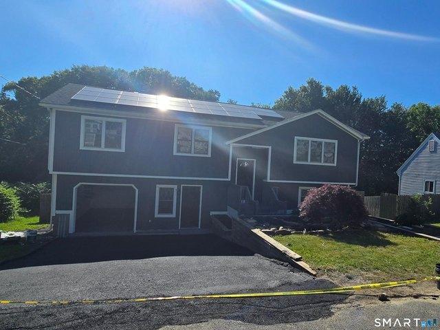 189 Fieldwood Rd, Waterbury, CT 06704