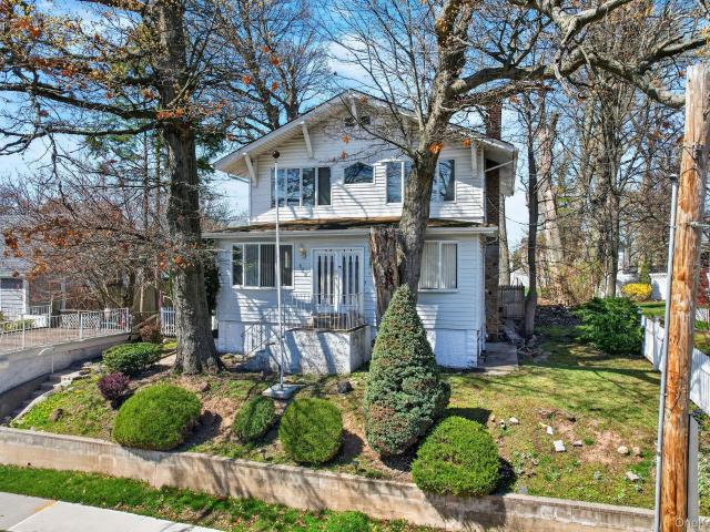 189 Katan Avenue