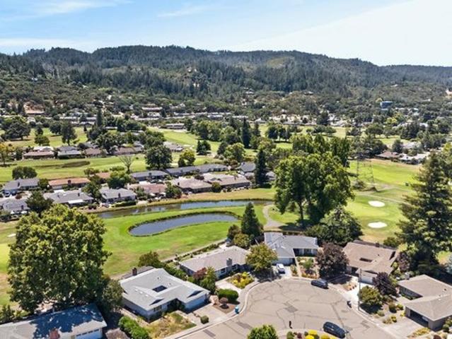 189 Oak Shadow Dr, Santa Rosa, CA 95409