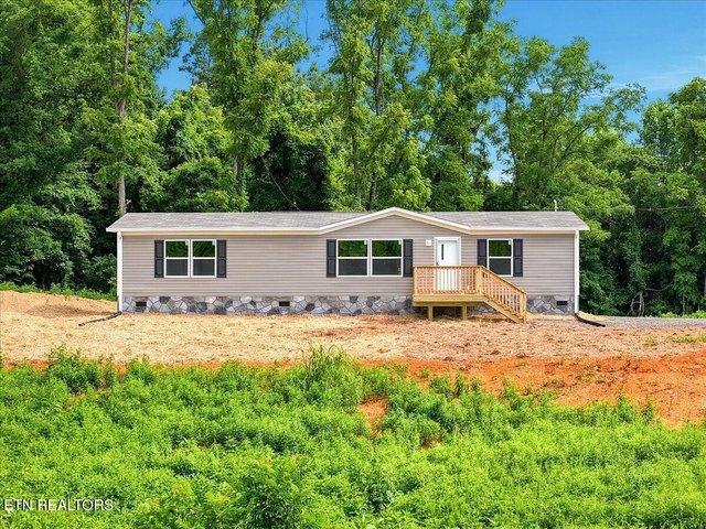 189 Laura Boling Loop Rd, Strawberry Plains, TN 37871