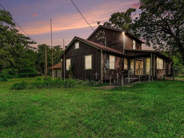 189 Lake Livingston Blvd, Livingston, TX 77351