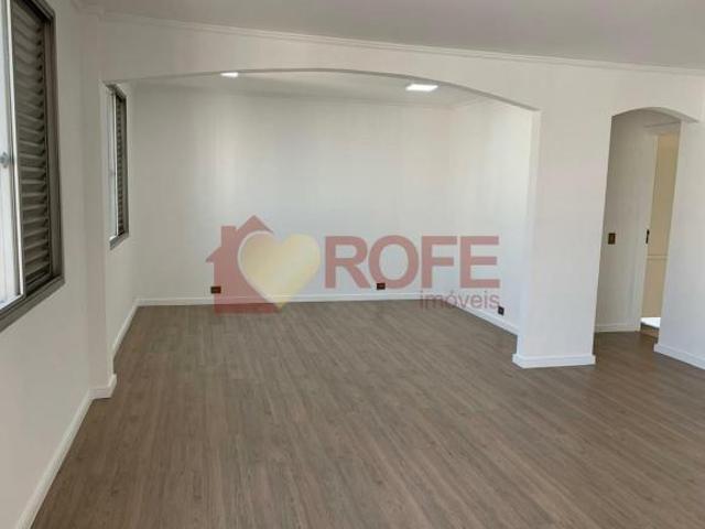 189 m² úteis 3 suítes 3 vagas demarcadas