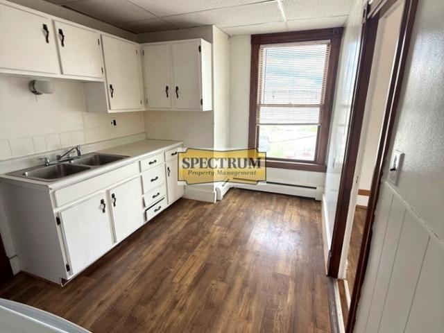 189 Main St, 1 bed, 1 full bath