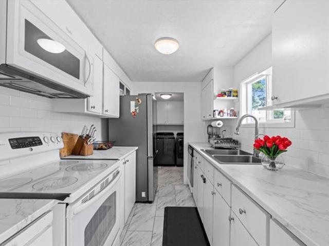 189 S 38th Ave Unit 8, West Richland, WA 99353