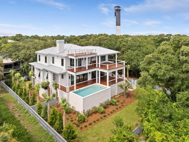 189 Station 18th St, Sullivans Island, SC 29482