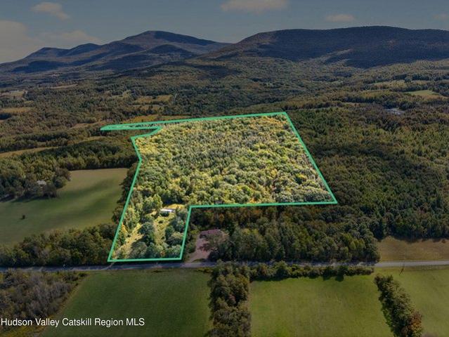 189 Sutton Rd, Cornwallville, NY 12418