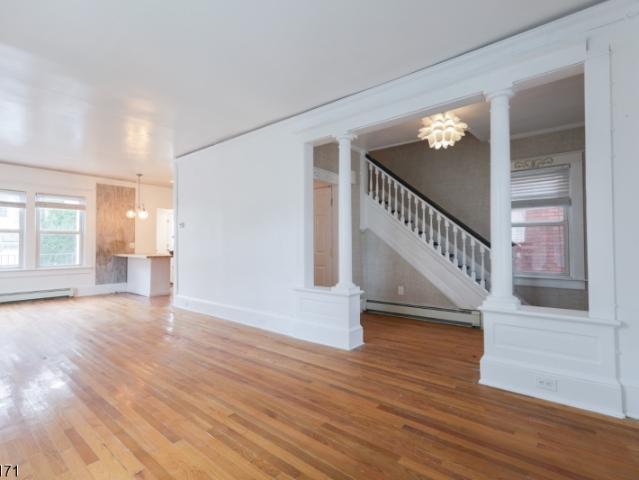 189 Summit Ave